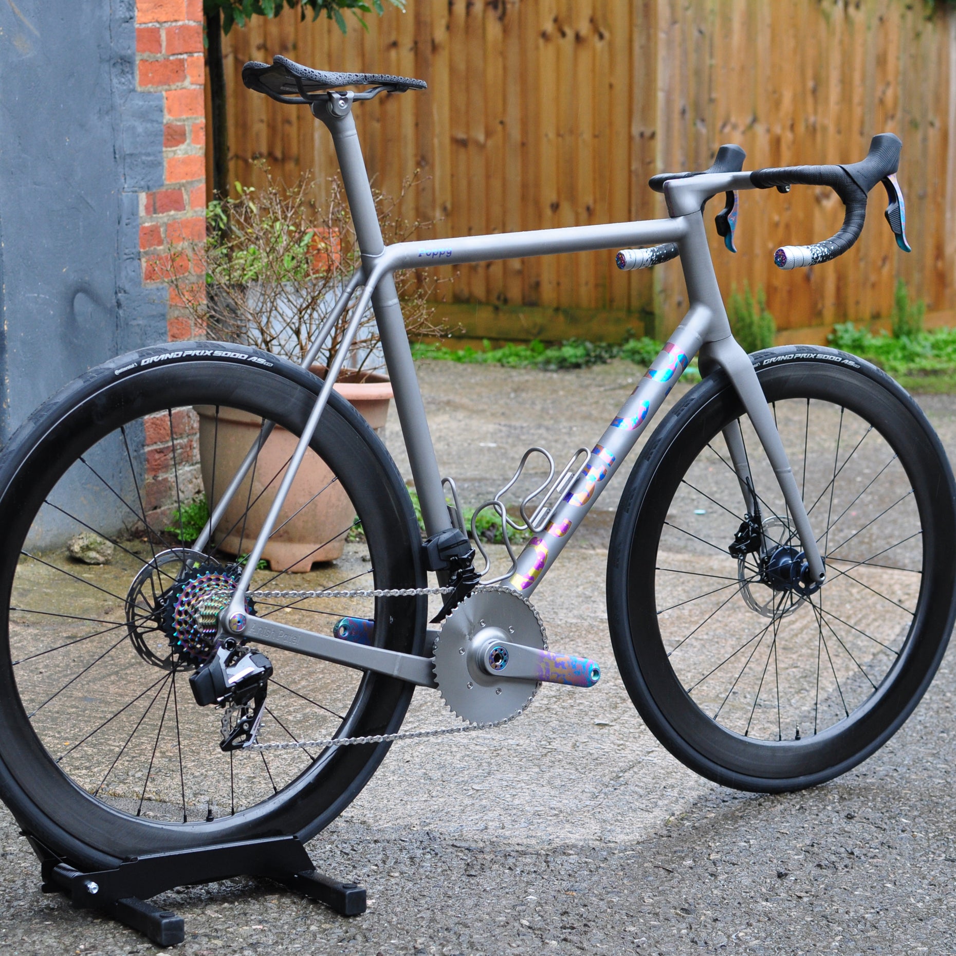 Bjorn Setka Saddle – Sturdy Cycles